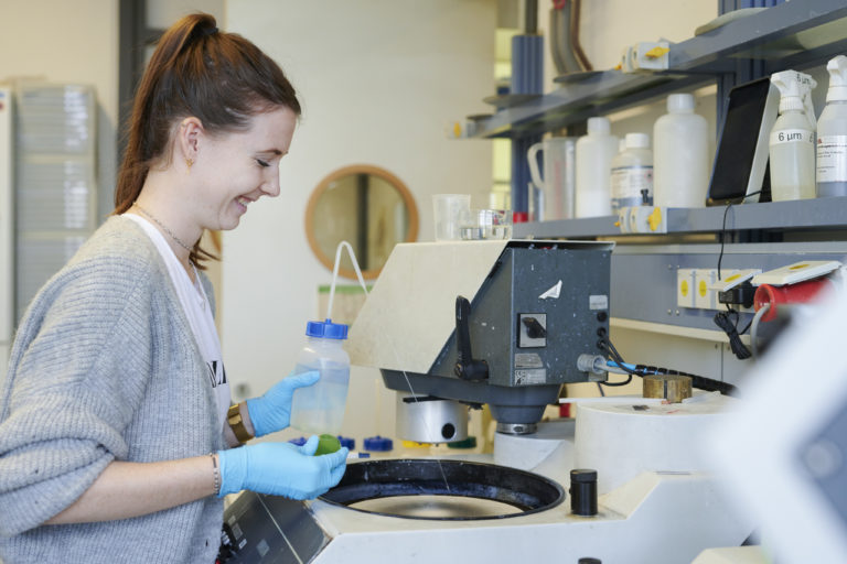 Metallography and sample preparation - Institute for General Materials ...