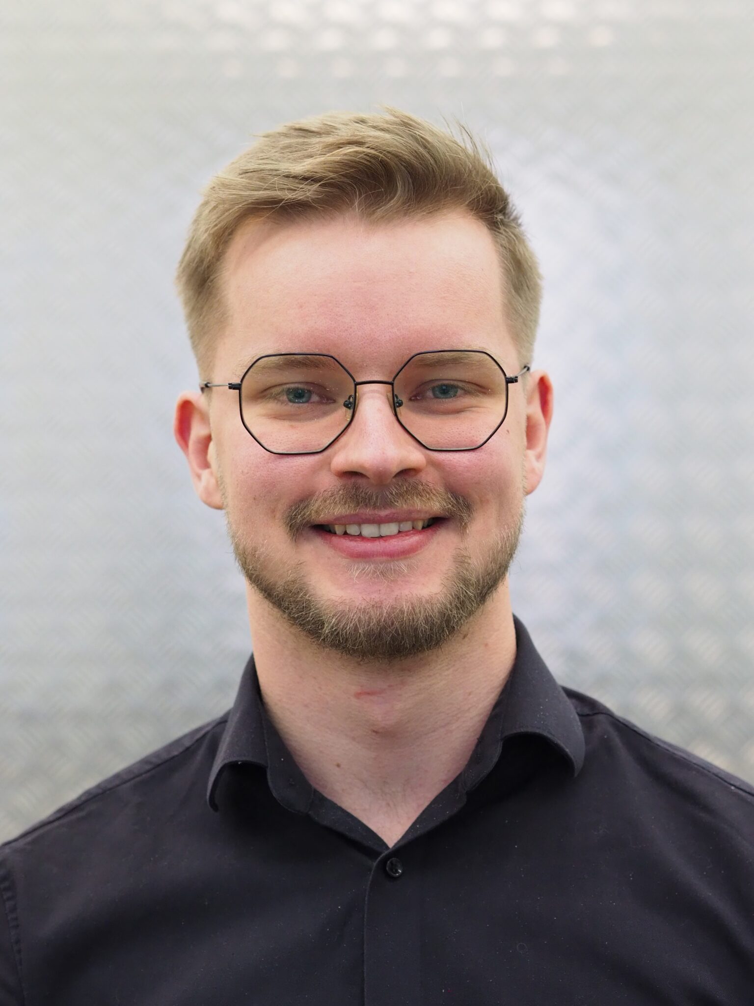 Simon Helmert - Institute for General Materials Properties